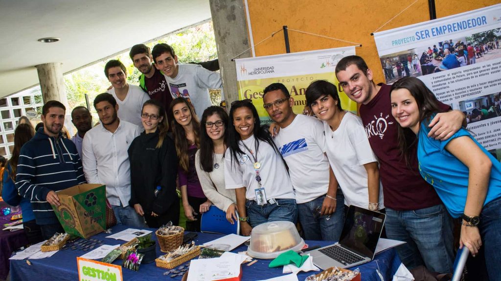 Jóvenes líderes: proyectos comunitarios realizados por estudiantes de ...