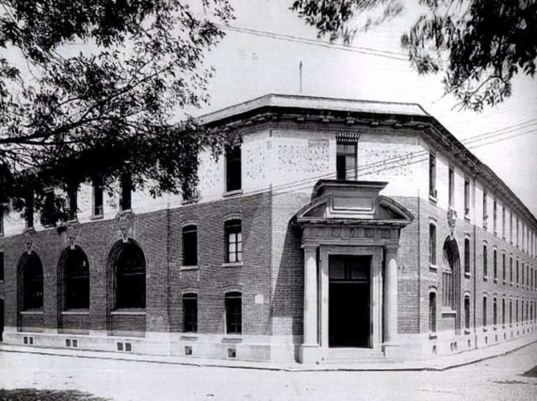 La historia detrás de la Casa del Estudiante José Ma. Arteaga: Un ...