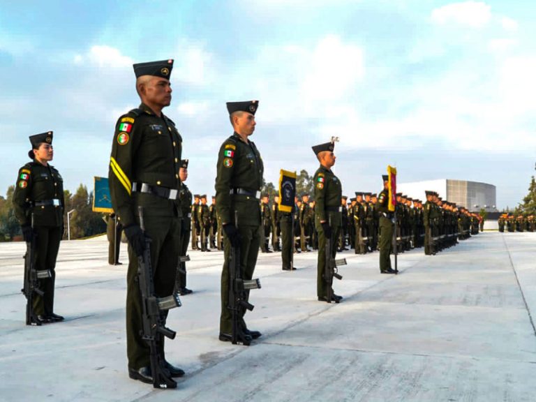 La impactante realidad de la escuela secundaria militarizada en Cd ...